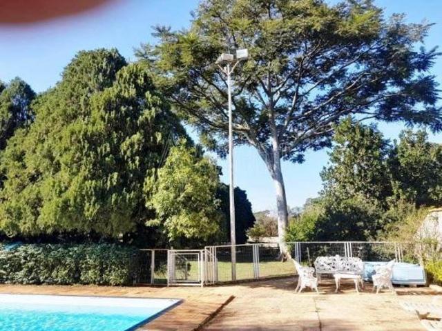 Fazenda / Sítio para venda em Chacara Flora Araraquara de 538.00m² com 3 Quartos, 3 Suites e 10 Gara