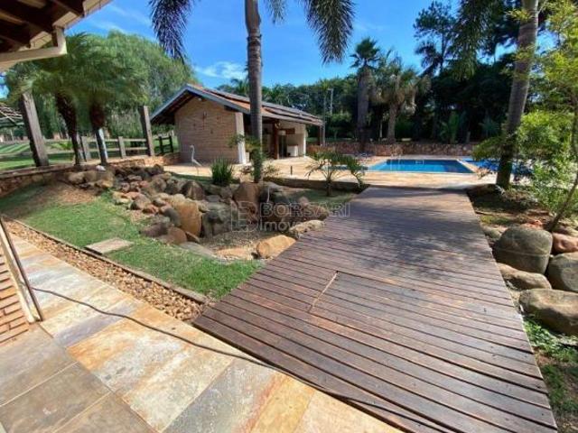 Fazenda / Sítio para venda em Chácara Flora Araraquara de 741.00m² com 5 Quartos e 3 Suites