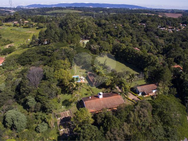 Fazenda / Sítio para venda em Abadia em Louveira São Paulo de 1500.00m² com 4 Quartos, 4 Suítes e 10 Garagens