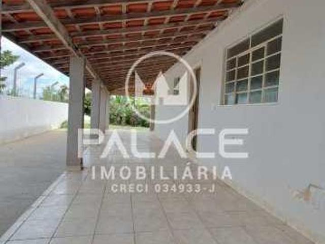 Fazenda / Sítio para venda em Área Rural de 160.00m² com 3 Quartos, 1 Suite e 1 Garagem