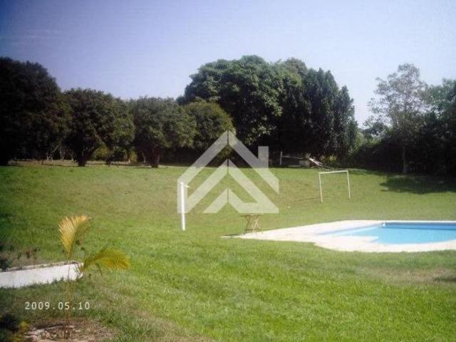 Fazenda / Sítio para venda em Área Rural De Rio Claro de 400.00m² com 3 Quartos e 10 Garagens