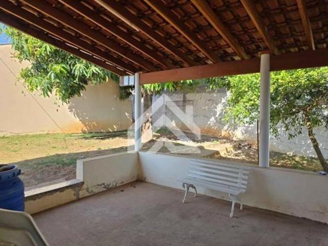 Fazenda / Sítio para venda em Batovi de 220.00m² com 3 Quartos, 1 Suite e 10 Garagens