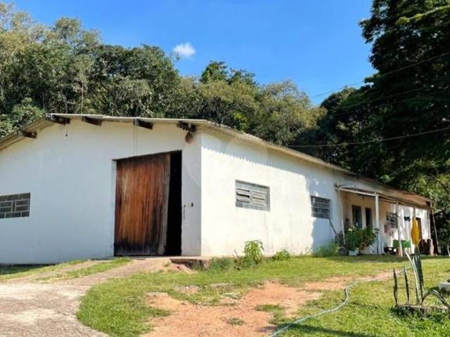 Fazenda / Sítio para venda em Bairro Inválido de 72662.00m² com 3 Quartos, 1 Suite e 4 Garagens