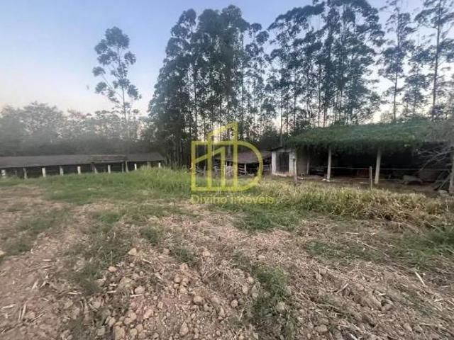 Fazenda / Sítio para venda em Gramadinho de 10.00m² com 2 Quartos