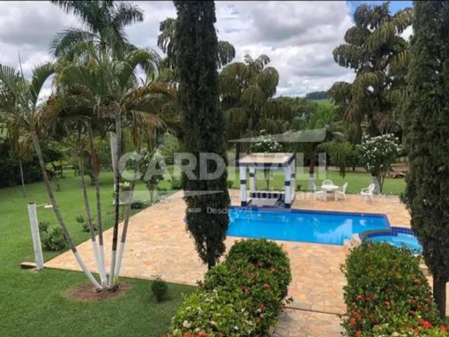 Fazenda / Sítio para venda em Dourado de 220.00m² com 3 Quartos, 1 Suite e 1 Garagem