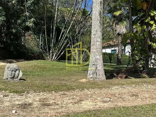 Fazenda / Sítio para venda em Estância Suiça de 1500.00m² com 7 Quartos, 4 Suites e 120 Garagens