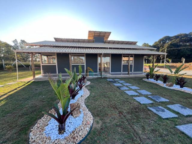 Fazenda / Sítio para venda em Itatiaiuçu em Igarapé Minas Gerais de 20000.00m² com 3 Quartos e 2 Suítes