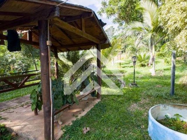 Fazenda / Sítio para venda em Jardim Donângela de 240.00m² com 2 Quartos e 15 Garagens