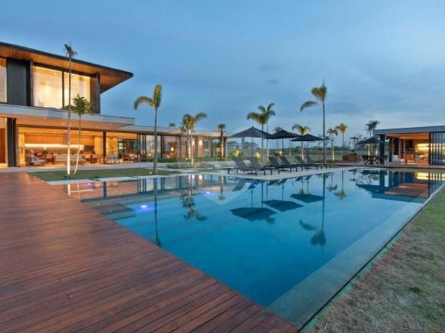 Fazenda / Sítio para venda em Jardim Lucila de 919600.00m² com 8 Quartos, 8 Suites e 12 Garagens