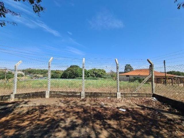 Fazenda / Sítio para venda em Jardim Sao Francisco de 35846874.00m² com 9 Quartos e 2 Suites