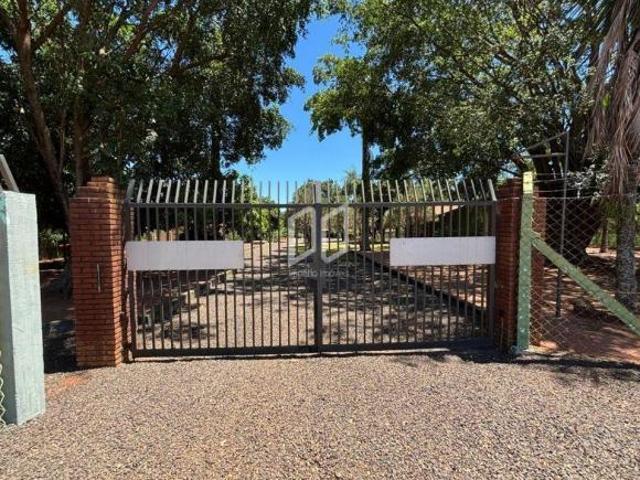 Fazenda / Sítio para venda em Jardim Zavanella de 537.00m² com 3 Quartos, 1 Suite e 10 Garagens