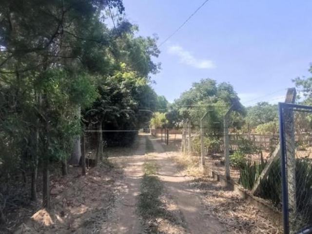 Fazenda / Sítio para venda em Loteamento Arace De Santo Antonio Iii de 420.00m² com 2 Quartos e 1 Su