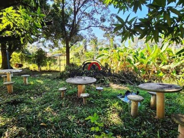 Fazenda / Sítio para venda em Monte Verde de 3250.00m² com 2 Quartos, 2 Suites e 5 Garagens