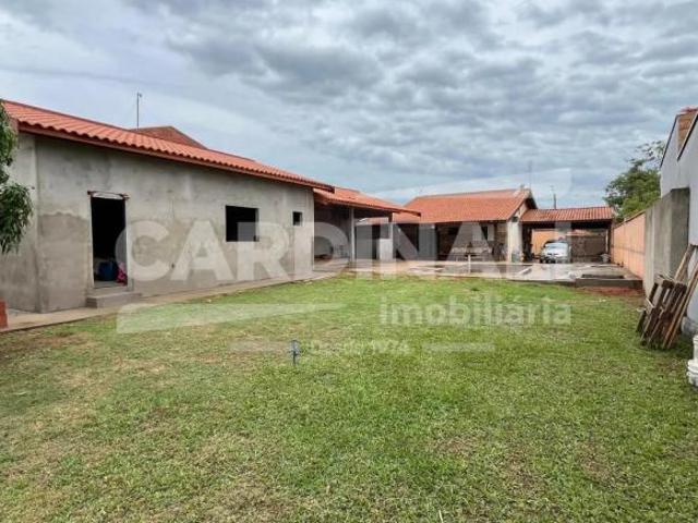 Fazenda / Sítio para venda em Nova Analândia de 180.00m² com 2 Quartos, 1 Suite e 2 Garagens