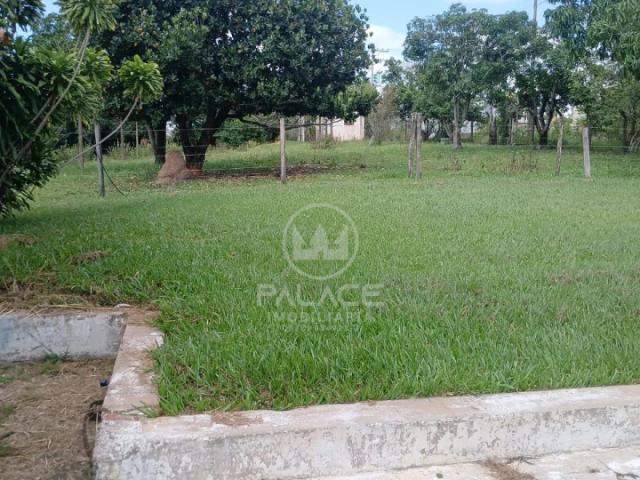 Fazenda / Sítio para venda em São Pedro em São Pedro São Paulo de 260.00m² com 3 Quartos, 1 Suíte e 10 Garagens