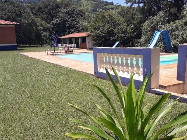 Fazenda / Sítio para venda em São Pedro em São Pedro São Paulo de 348.00m² com 4 Quartos, 1 Suíte e 20 Garagens