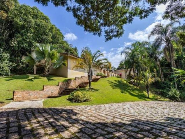 Fazenda / Sítio para venda em Santa Clara de 674.00m² com 4 Quartos, 2 Suites e 11 Garagens