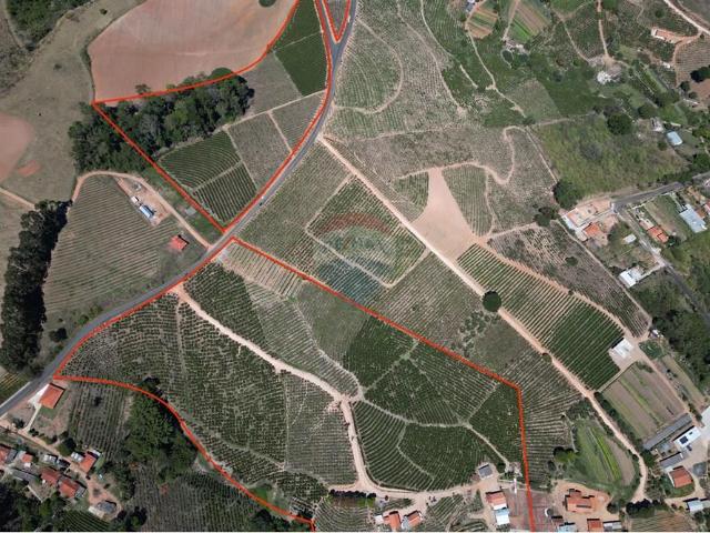 Fazenda / Sítio para venda em Serra Negra em Serra Negra São Paulo de 480.00m² com 9 Quartos e 2 Garagens