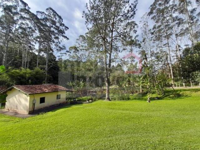 Fazenda / Sítio para venda em Pouso Frio de 66400.00m² com 3 Quartos, 1 Suite e 2 Garagens