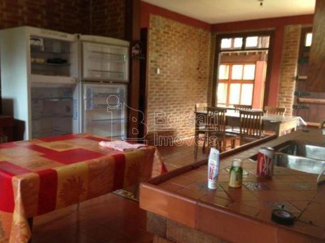 Fazenda / Sítio para venda em Portal Das Laranjeiras de 800.00m² com 4 Quartos, 3 Suites e 20 Garage