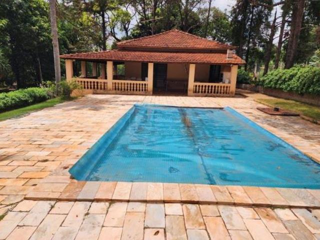 Fazenda / Sítio para venda em Portal Das Laranjeiras de 266.00m² com 2 Quartos e 1 Suite
