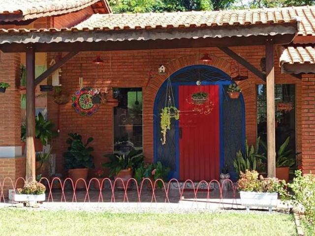 Fazenda / Sítio para venda em Portal Das Samambaia de 365.00m² com 3 Quartos, 3 Suites e 4 Garagens