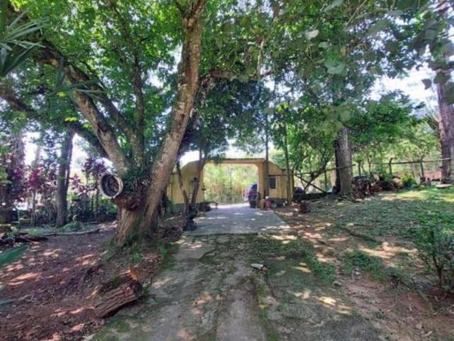 Fazenda / Sítio para venda em Parelheiros de 5000.00m² com 3 Quartos e 2 Garagens