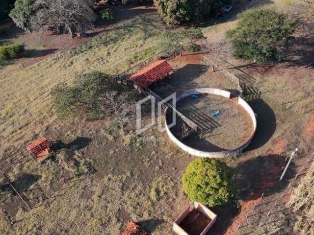 Fazenda / Sítio para venda em Recreio Campestre Idanorma de 400.00m² com 3 Quartos e 10 Garagens
