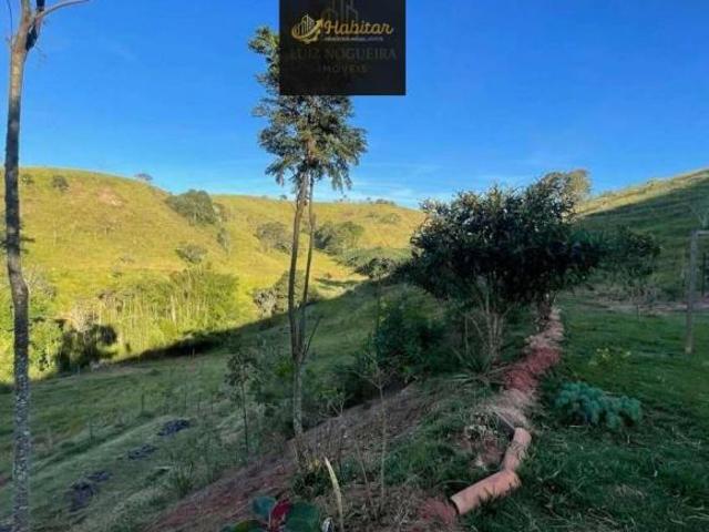 Fazenda / Sítio para venda em Registro de 180.00m² com 3 Quartos, 1 Suite e 10 Garagens