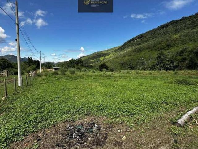 Fazenda / Sítio para venda em Ribeirão Grande de 50.00m² com 2 Quartos e 50 Garagens