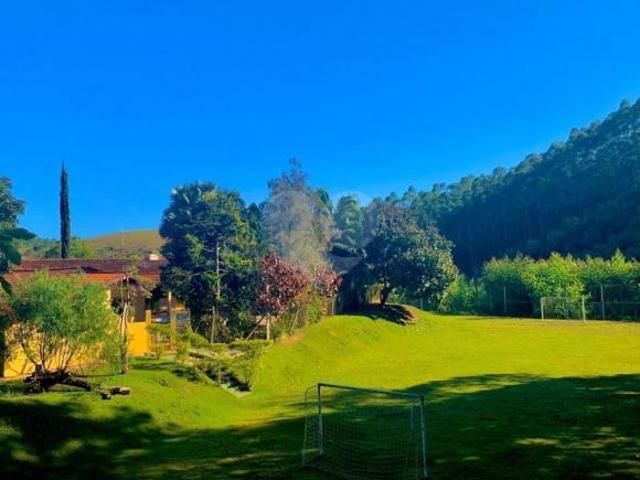 Fazenda / Sítio para venda em Rio Acima de 900.00m² com 3 Quartos, 1 Suite e 10 Garagens