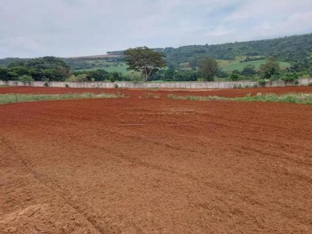 Fazenda / Sítio para venda em Rural de 120.00m² com 2 Quartos e 2 Garagens
