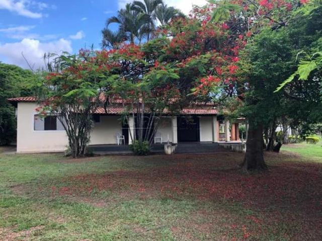Fazenda / Sítio para venda em Tibaia De São Fernando de 454.00m² com 3 Quartos e 1 Suite