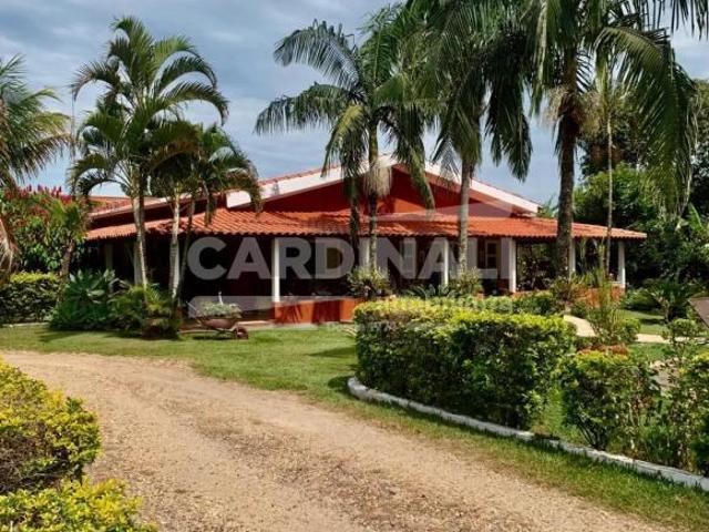 Fazenda / Sítio para venda em Tibaia De São Fernando de 380.00m² com 3 Quartos, 1 Suite e 1 Garagem