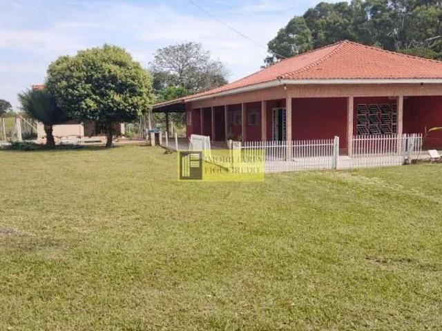 Fazenda / Sítio para venda em Zona Rural de 10.00m² com 3 Quartos e 2 Suites