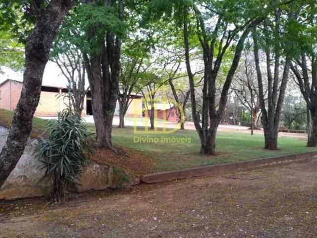 Fazenda / Sítio para venda em Zona Rural de 10.00m² com 4 Quartos e 2 Suites
