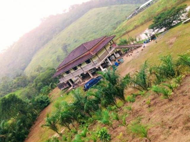 Fazenda / Sítio para venda em Zona Rural. de 300.00m² com 3 Quartos