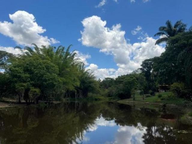 Fazenda / Sítios / Chácaras à venda em Mateus Leme, no bairro Sítio Novo