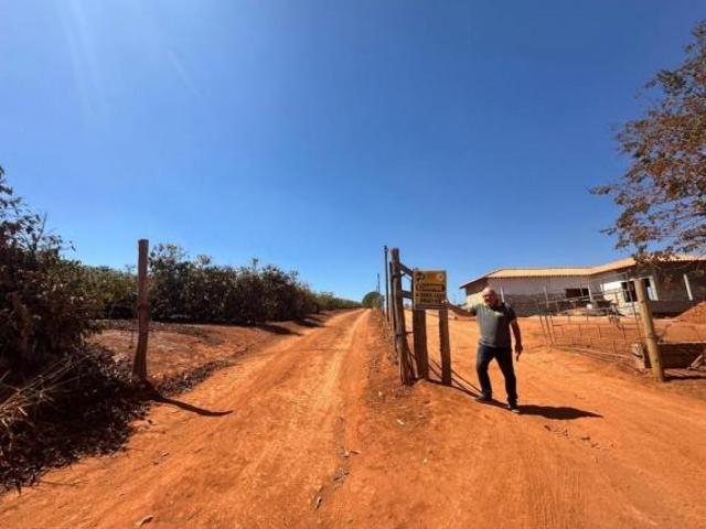 Fazenda / Sítios / Chácaras à venda em Nepomuceno, no bairro 37250 000