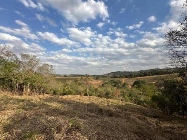 Fazenda / Sítios / Chácaras à venda em Nepomuceno, no bairro 37250 000