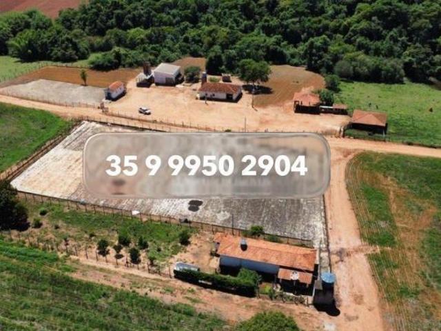 Fazenda / Sítios / Chácaras à venda em Campos Gerais, no bairro Zona Rural