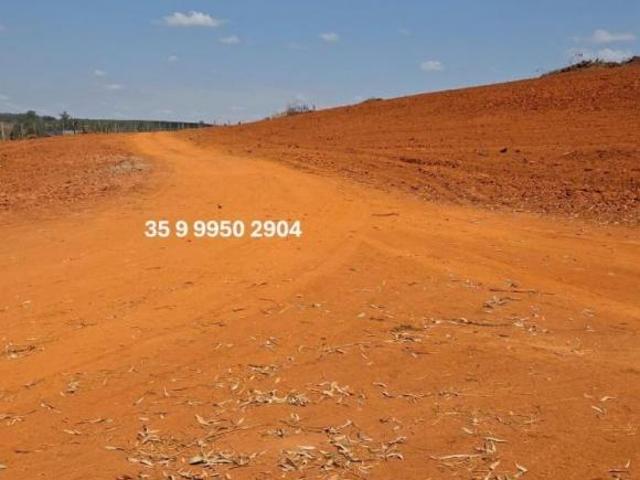 Fazenda / Sítios / Chácaras à venda em Carmo Da Cachoeira, no bairro Zona Rural