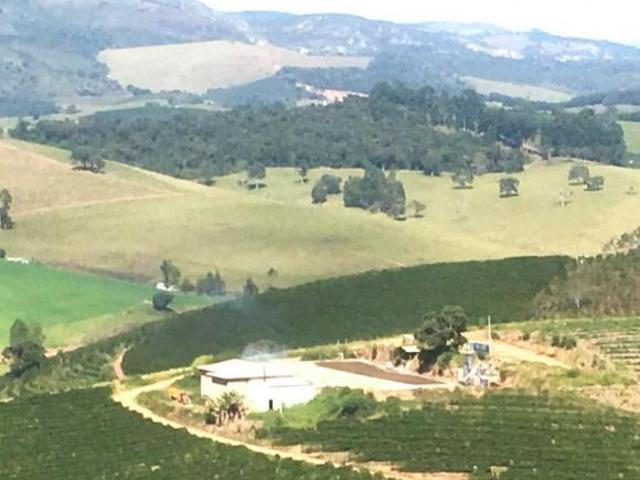 Fazenda / Sítios / Chácaras à venda em Carmo De Minas, no bairro Zona Rural