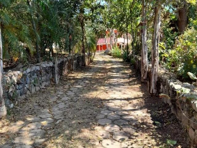 Fazenda / Sítios / Chácaras à venda em Itabirito, no bairro Condomínio Santa Clara