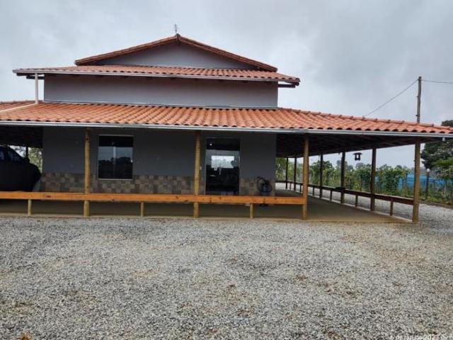 Fazenda / Sítios / Chácaras à venda em Itaguara, no bairro Zona Rural