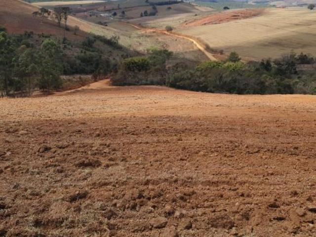 Fazenda / Sítios / Chácaras à venda em Serranos, no bairro Zona Rural