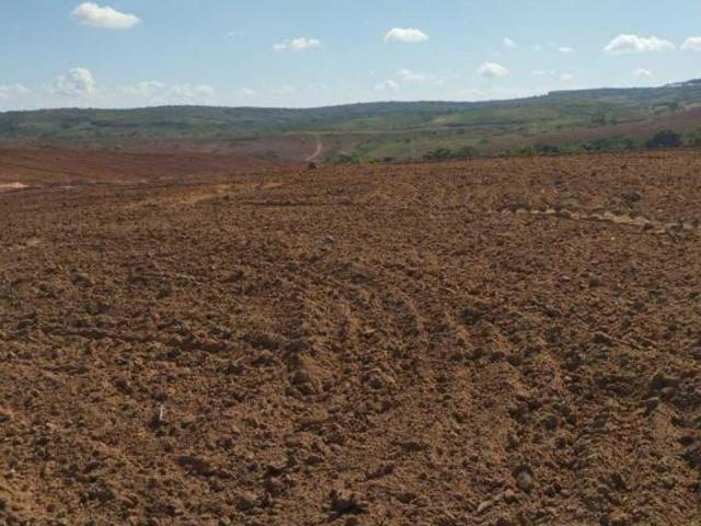 Fazenda / Sítios / Chácaras à venda em Tiros, no bairro Zona Rural