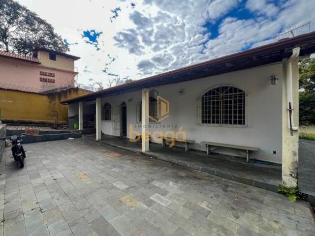 Fazenda / Sítios / Chácaras com 3 quartos à venda em Contagem, no bairro Chácara Novo Horizonte