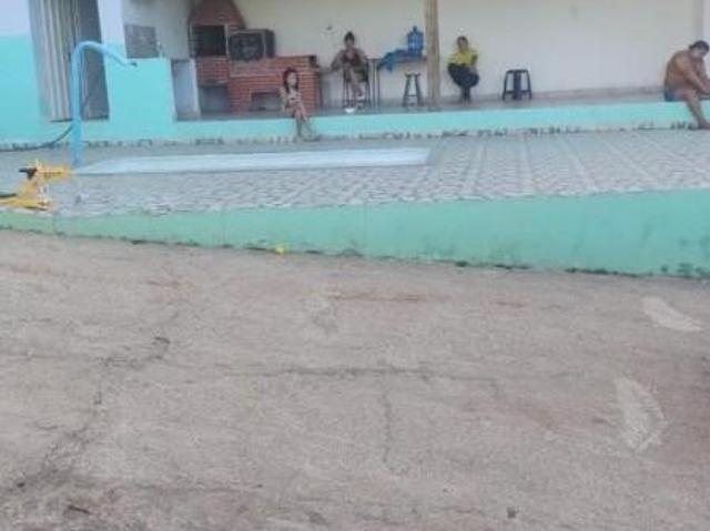 Fazenda / Sítios / Chácaras com 3 quartos à venda em Brumadinho, no bairro Centro