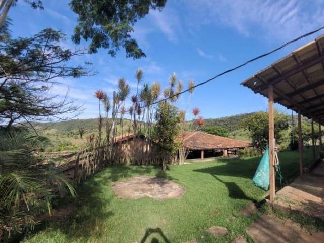 Fazenda / Sítios / Chácaras com 3 quartos à venda em Itaguara, no bairro Zona Rural